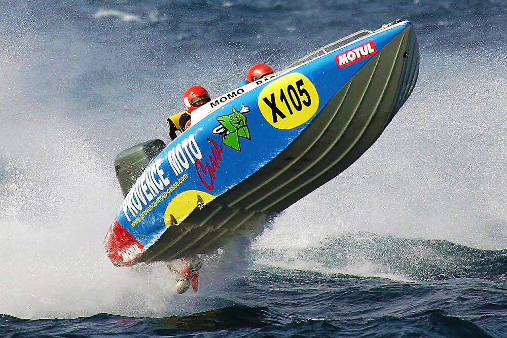 Offshore racing boat - Photographic print for sale