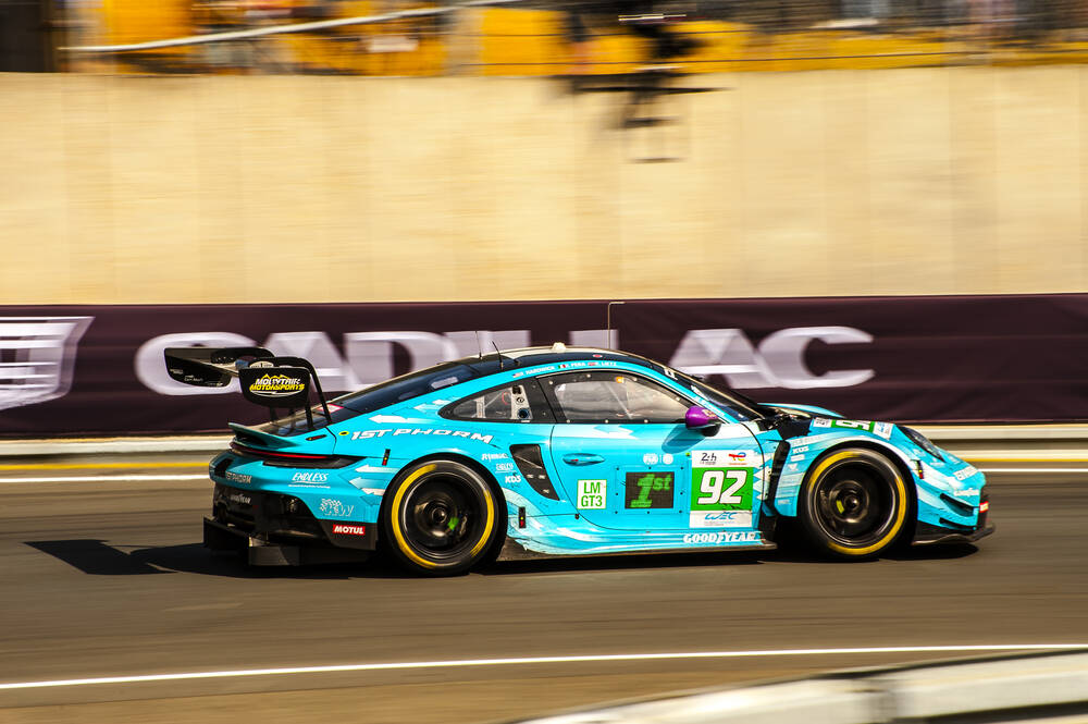 Porsche still ahead in LMGT3 at 24H Le Mans 2025 - Photographic print ...