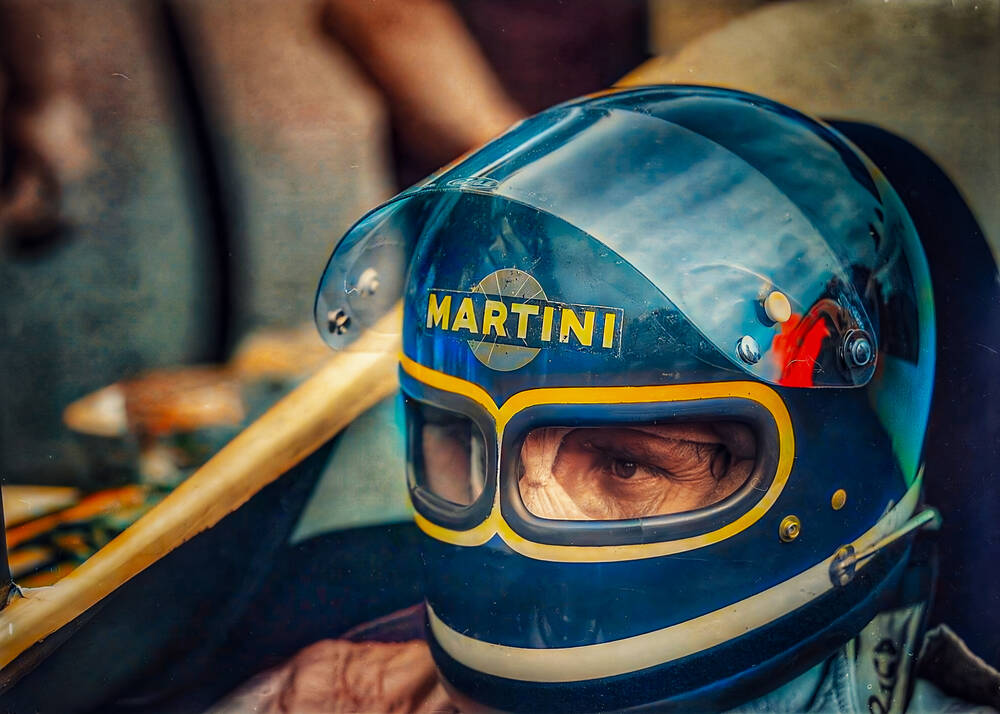 Jacky Ickx at the start of the Le Mans 24 Hours - Photographic print ...