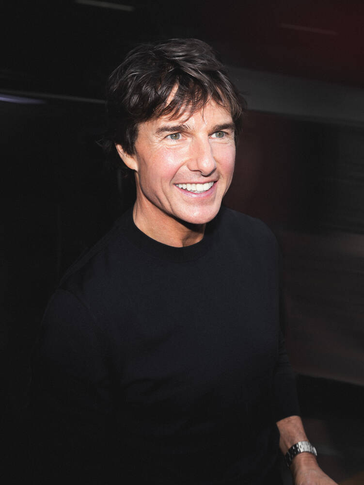TOM CRUISE Photographic Print For Sale