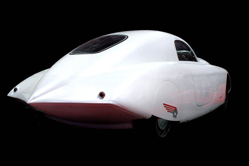 Peugeot 402 DS - Photographic print for sale