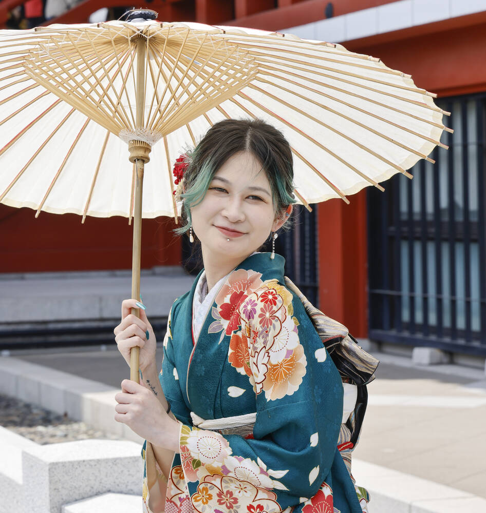 Japanese smile - Photographic print for sale