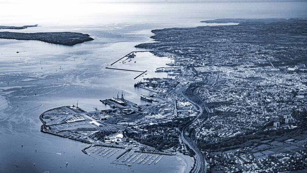 Brest le port la rade et le goulet - Photo et Tableau - Editions ...