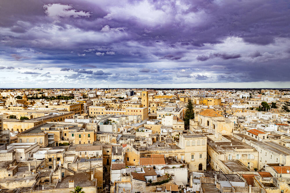 Lecce vue de son Duomo dans les Pouilles - Photo et Tableau - Editions ...