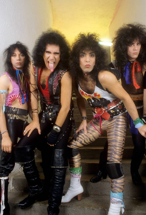 Kiss Photography Art Prints For Sale - ArtPhotoLimited