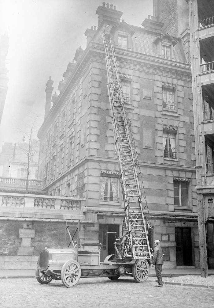 Série Pompiers de Paris - ROGER VIOLLET Photographe - Photo d’art