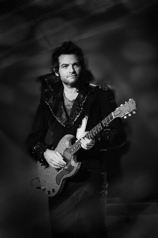 Matthieu Chedid -M- - Tavlor och bilder