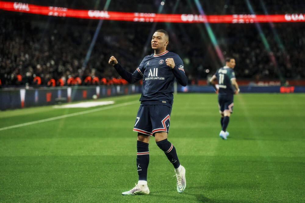 Célébration - Kylian Mbappé face à Saint-Etienne - Photo et Tableau ...