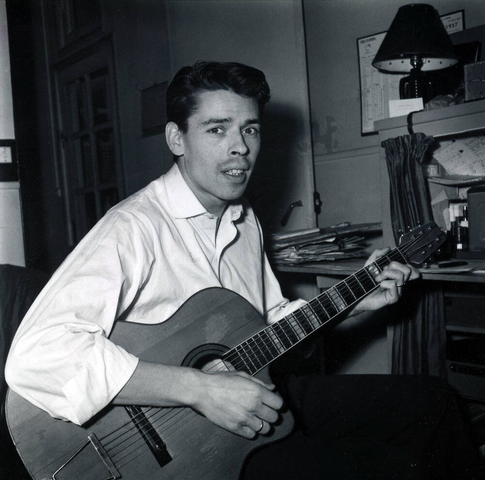 Cuadro y póster Jacques Brel en 1957 - Compra y venta