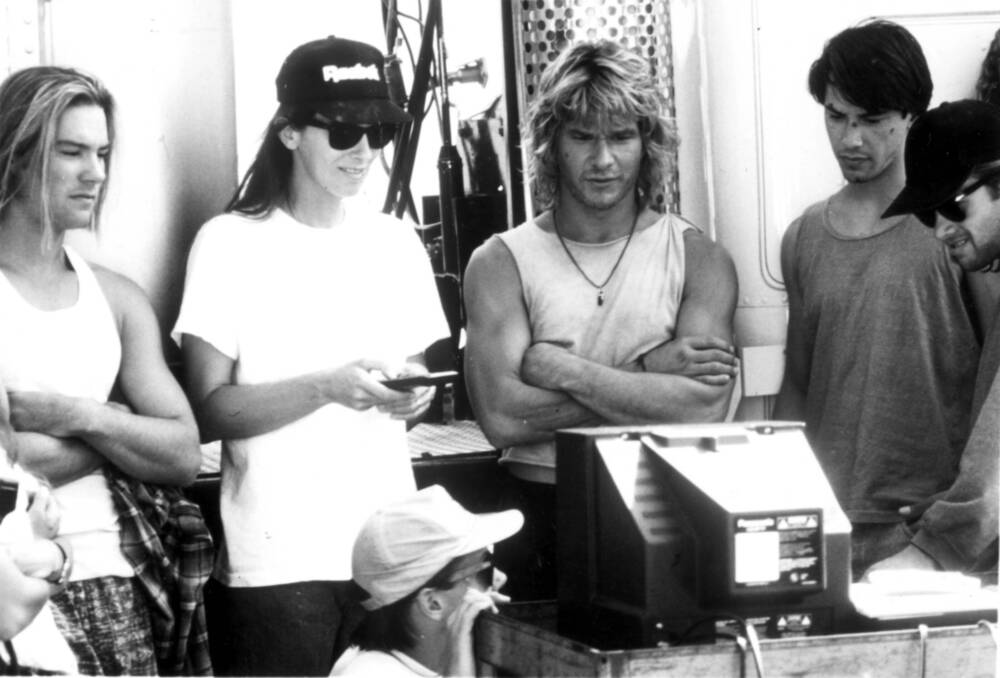 Keanu Reeves and Patrick Swayze - work atmosphere on the set of Point ...