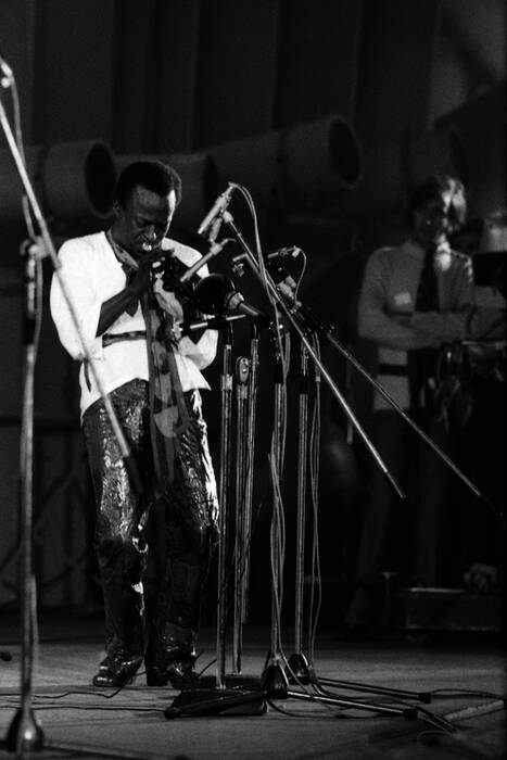 Miles DAVIS on stage in Paris - Photographic print for sale